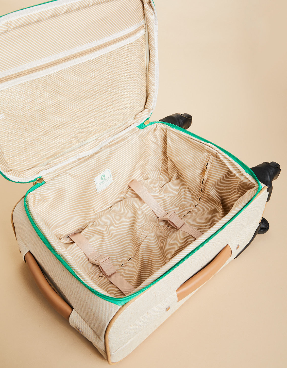 Armada 20" Expandable Rolling Suitcase Flax