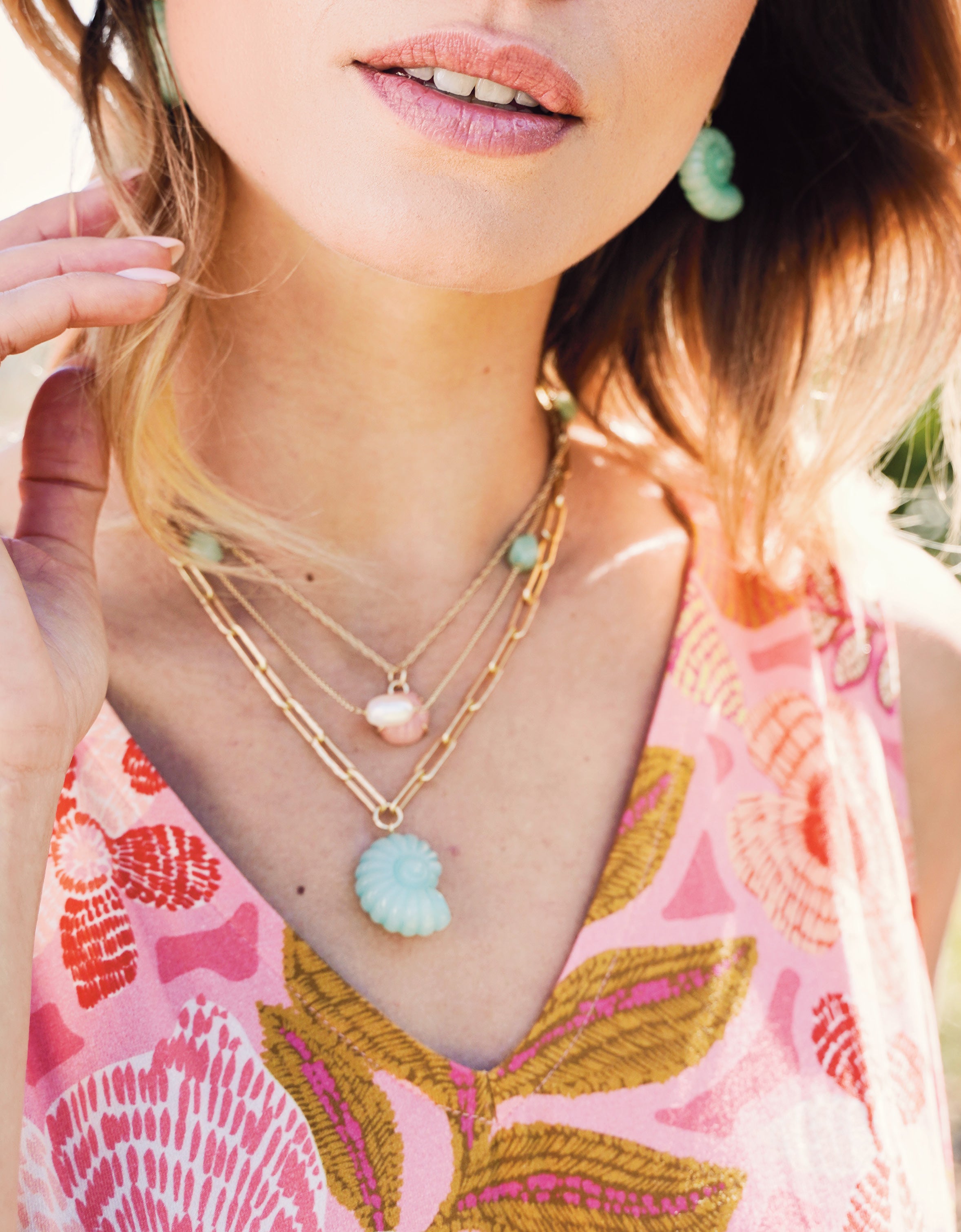 Carved Moon Shell Necklace 18" Jade