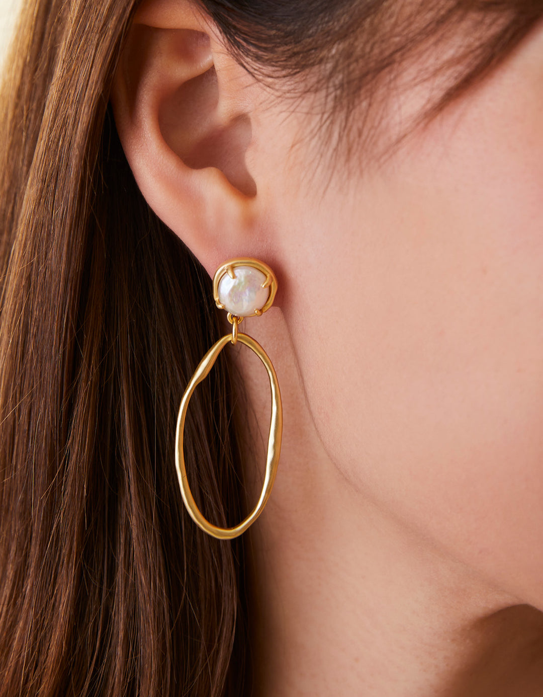 River Club Earrings Pearl